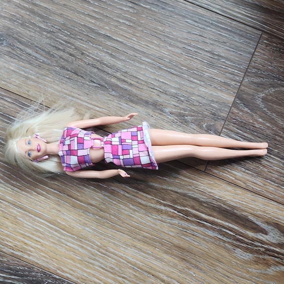 Barbie | Toys | Vintage Hip To Be Square Barbie Doll Pink Purple Dress ...